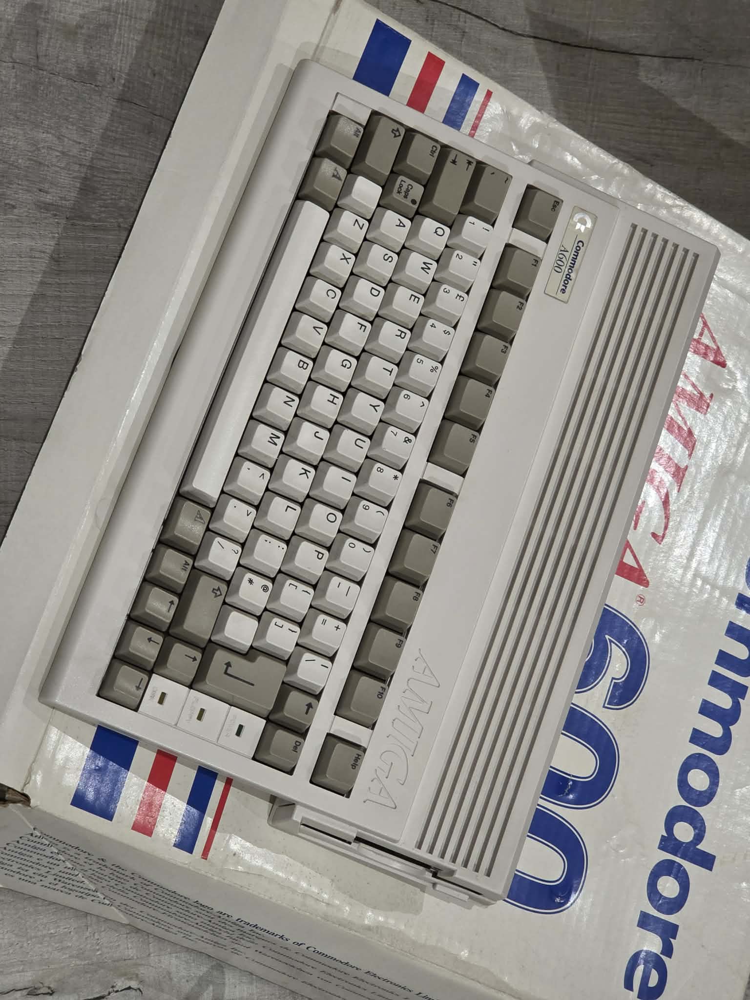 Amiga 600 - Recapped - Retro32